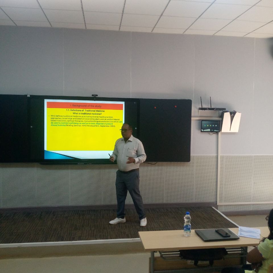 𝐒𝐞𝐦𝐢𝐧𝐚𝐫 𝐇𝐢𝐠𝐡𝐥𝐢𝐠𝐡𝐭𝐬 𝐓𝐫𝐚𝐝𝐢𝐭𝐢𝐨𝐧𝐚𝐥 𝐌𝐞𝐝𝐢𝐜𝐢𝐧𝐞 𝐏𝐫𝐚𝐜𝐭𝐢𝐜𝐞𝐬 𝐚𝐧𝐝 𝐂𝐡𝐚𝐥𝐥𝐞𝐧𝐠𝐞𝐬 𝐢𝐧 ...